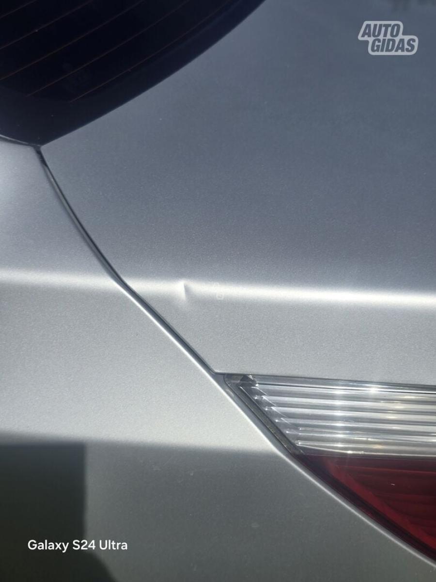 BMW 530 2007 in Mazeikiai, with an engine capacity of 3.00 L and mileage of 332 thousand km for 3500 €, photo 12 on AUTOMOTO.COM.LV
