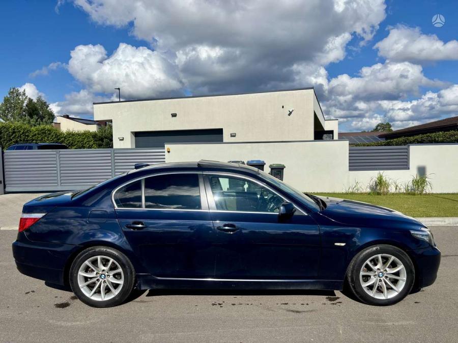 BMW 530 2007 in Vilnius, with an engine capacity of 2.99 L and mileage of 490 thousand km for 2900 €, photo 7 on AUTOMOTO.COM.LV