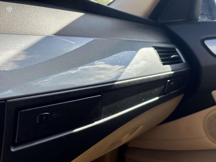 BMW 530 2007 in Vilnius, with an engine capacity of 2.99 L and mileage of 490 thousand km for 2900 €, photo 12 on AUTOMOTO.COM.LV