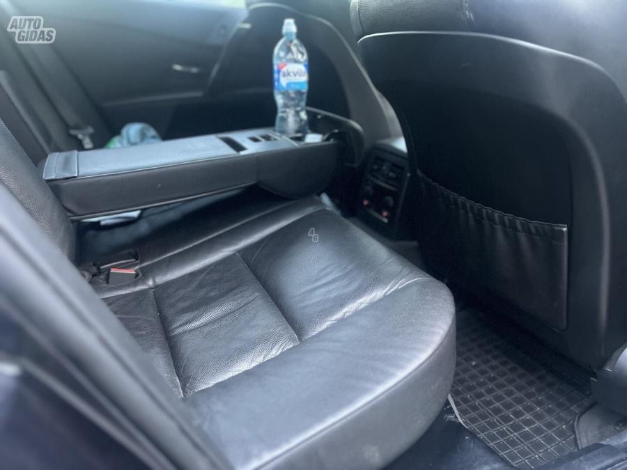 BMW 530 2007 Viļņa, ar dzinēja tilpumu 3.00 L un nobraukumu 330 tūkst. km par 3599 €, foto 14 vietnē AUTOMOTO.COM.LV