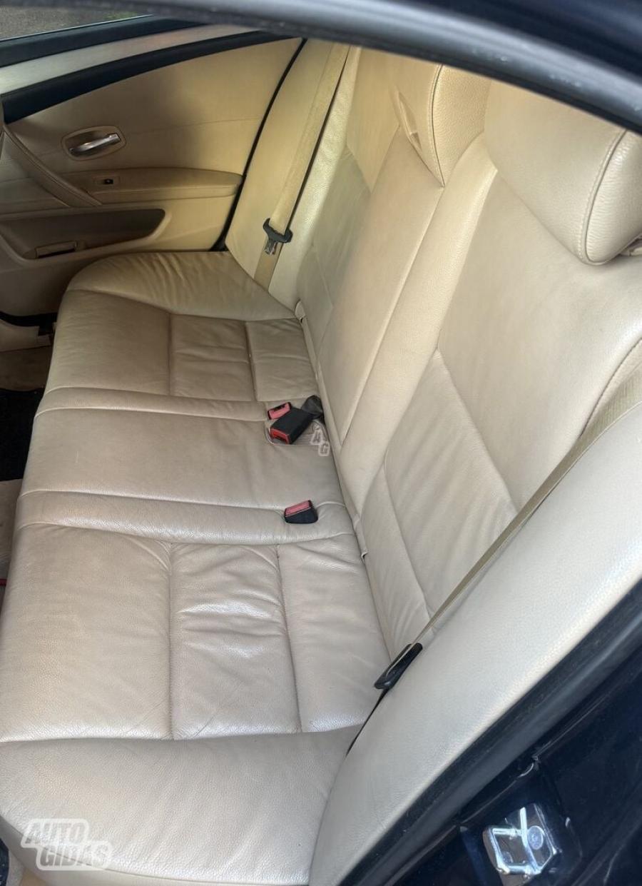BMW 530 2007 in Prienai, with an engine capacity of 3.00 L and mileage of 370 thousand km for 4500 €, photo 9 on AUTOMOTO.COM.LV