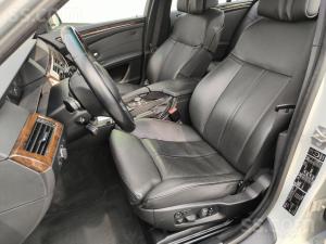 BMW 530 2009 in Ludza, with an engine capacity of 3.00 L and mileage of 294 thousand km for 9950 €, photo 24 on AUTOMOTO.COM.LV