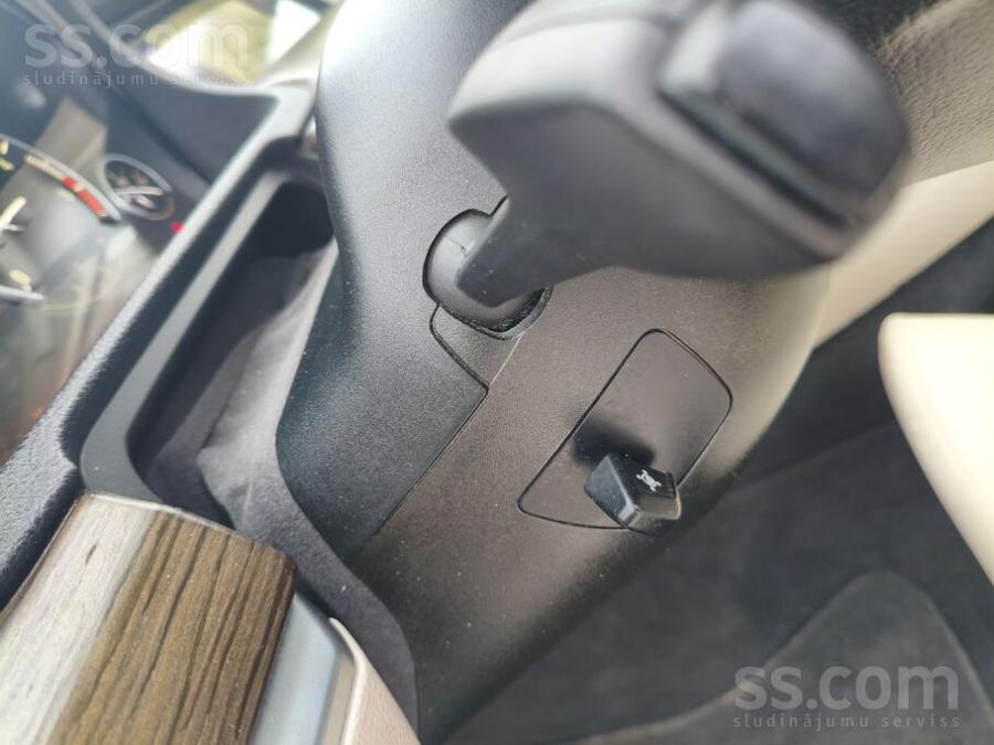 BMW 530 2009 Rīga, ar dzinēja tilpumu 3.00 L un nobraukumu 235 tūkst. km par 6990 €, foto 27 vietnē AUTOMOTO.COM.LV