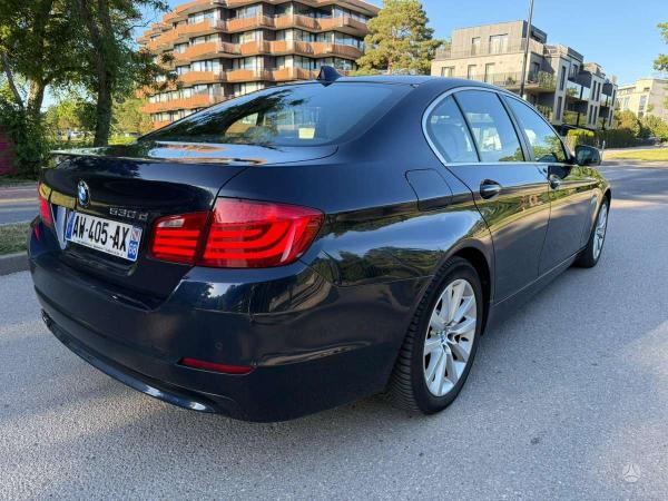 BMW 530 2010 in Palanga, with an engine capacity of 2.99 L and mileage of 238 thousand km for 7900 €, photo 5 on AUTOMOTO.COM.LV