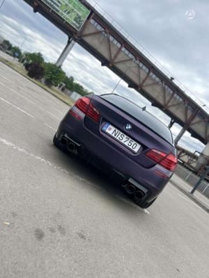 BMW 530 2010 in Marijampole, with an engine capacity of 3.00 L and mileage of 368 thousand km for 10000 €, photo 8 on AUTOMOTO.COM.LV