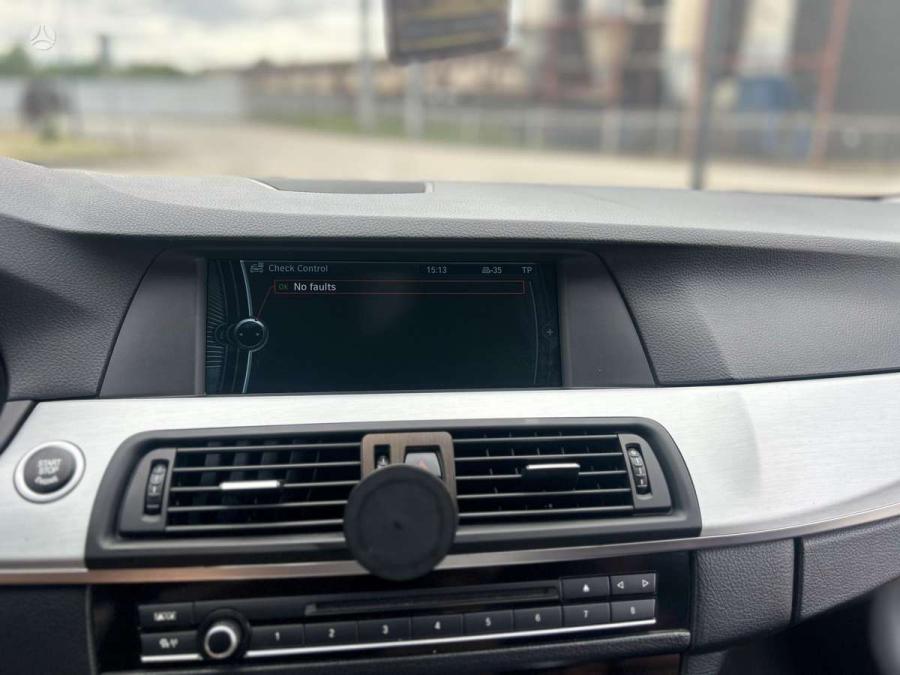 BMW 530 2010 in Marijampole, with an engine capacity of 3.00 L and mileage of 368 thousand km for 10000 €, photo 17 on AUTOMOTO.COM.LV