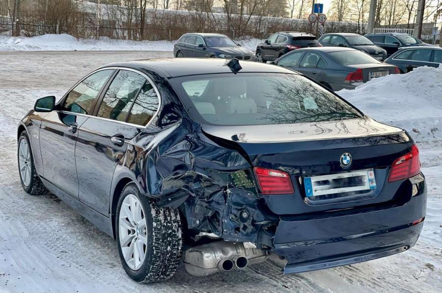 BMW 530 2011 Raseiniai, ar dzinēja tilpumu 3.00 L un nobraukumu 147 tūkst. km par 5499 €, foto 5 vietnē AUTOMOTO.COM.LV