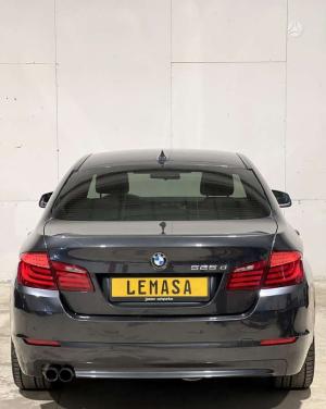 BMW 530 2011 in Klaipeda, with an engine capacity of 0.00 L and mileage of 319 thousand km for 8999 €, photo 6 on AUTOMOTO.COM.LV