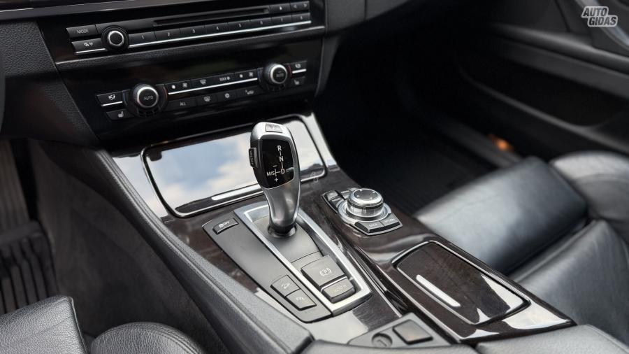 BMW 530 2011 Viļņa, ar dzinēja tilpumu 3.00 L un nobraukumu 398 tūkst. km par 9500 €, foto 27 vietnē AUTOMOTO.COM.LV