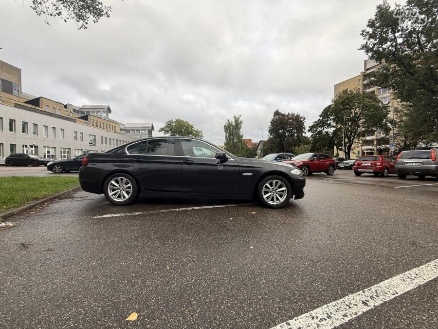 BMW 530 2011 in Vilnius, with an engine capacity of 3.00 L and mileage of 335 thousand km for 7500 €, photo 6 on AUTOMOTO.COM.LV