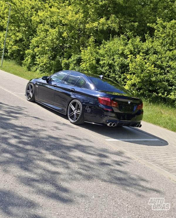 BMW 530 2012 Viļņa, ar dzinēja tilpumu 3.00 L un nobraukumu 400 tūkst. km par 14500 €, foto 5 vietnē AUTOMOTO.COM.LV