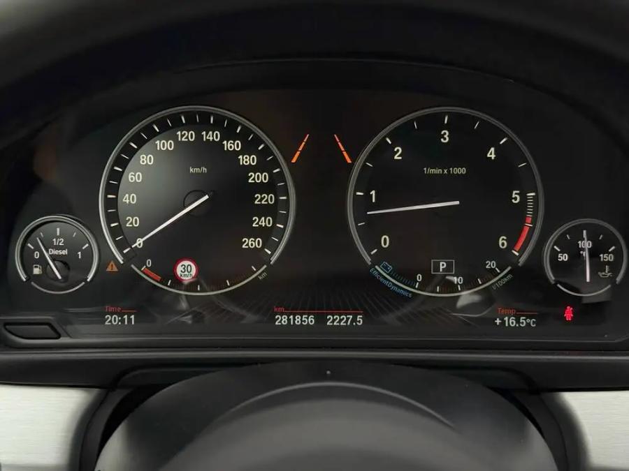 BMW 530 2014 Rīga, ar dzinēja tilpumu 3.00 L un nobraukumu 282 tūkst. km par 11980 €, foto 22 vietnē AUTOMOTO.COM.LV
