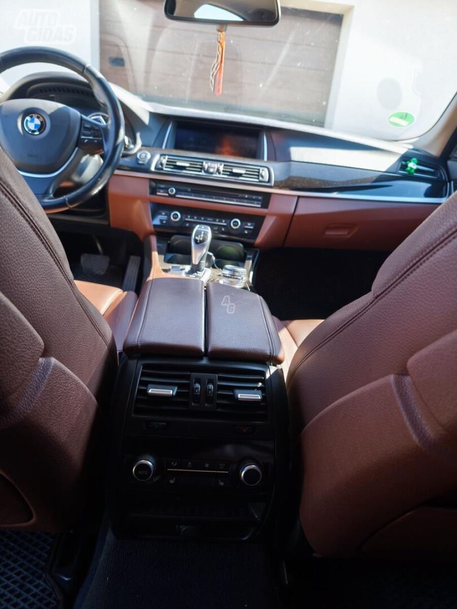 BMW 530 2015 Kalvarija, ar dzinēja tilpumu 3.00 L un nobraukumu 243 tūkst. km par 12800 €, foto 11 vietnē AUTOMOTO.COM.LV