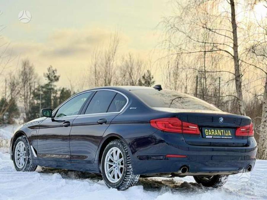BMW 530 2017 in Siauliai, with an engine capacity of 2.00 L and mileage of 196 thousand km for 17950 €, photo 3 on AUTOMOTO.COM.LV