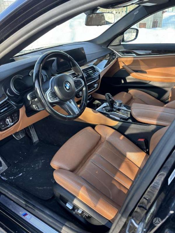 BMW 530 2017 in Siauliai, with an engine capacity of 2.00 L and mileage of 159 thousand km for 20700 €, photo 9 on AUTOMOTO.COM.LV