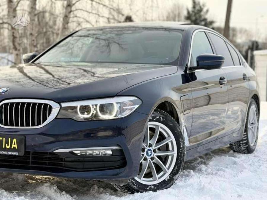BMW 530 2017 in Siauliai, with an engine capacity of 2.00 L and mileage of 196 thousand km for 17950 €, photo 16 on AUTOMOTO.COM.LV
