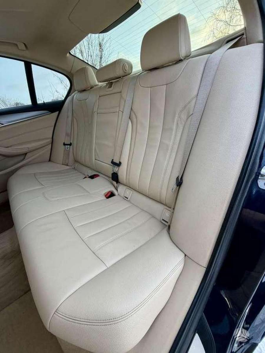 BMW 530 2017 in Siauliai, with an engine capacity of 2.00 L and mileage of 196 thousand km for 17950 €, photo 30 on AUTOMOTO.COM.LV