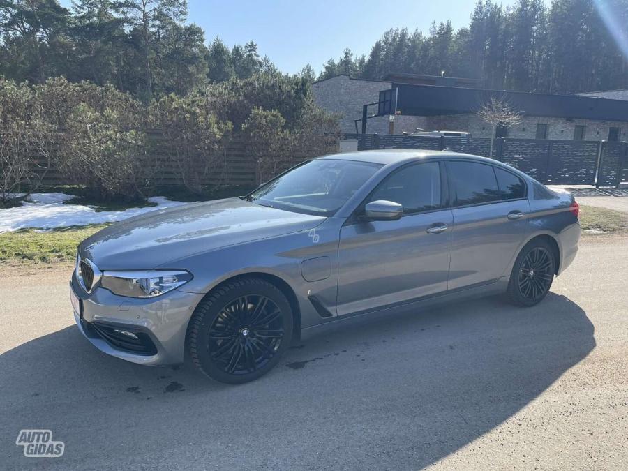 BMW 530 2017 in Ukmerge, with an engine capacity of 2.00 L and mileage of 232 thousand km for 17700 €, photo 7 on AUTOMOTO.COM.LV