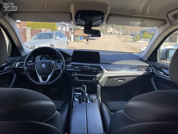 BMW 530 2017 in Ukmerge, with an engine capacity of 2.00 L and mileage of 232 thousand km for 17700 €, photo 9 on AUTOMOTO.COM.LV