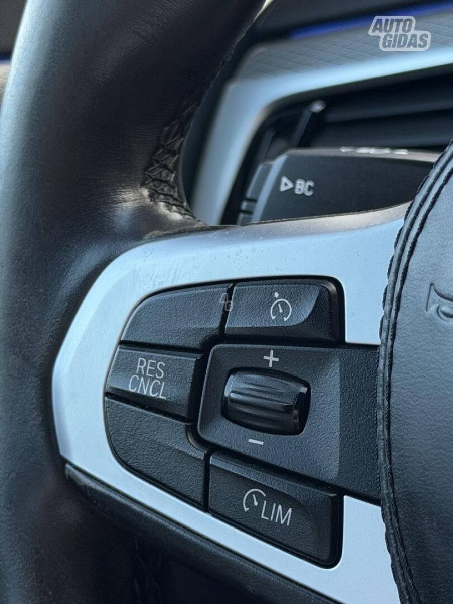 BMW 530 2017 in Vilnius, with an engine capacity of 2.00 L and mileage of 149 thousand km for 21900 €, photo 19 on AUTOMOTO.COM.LV