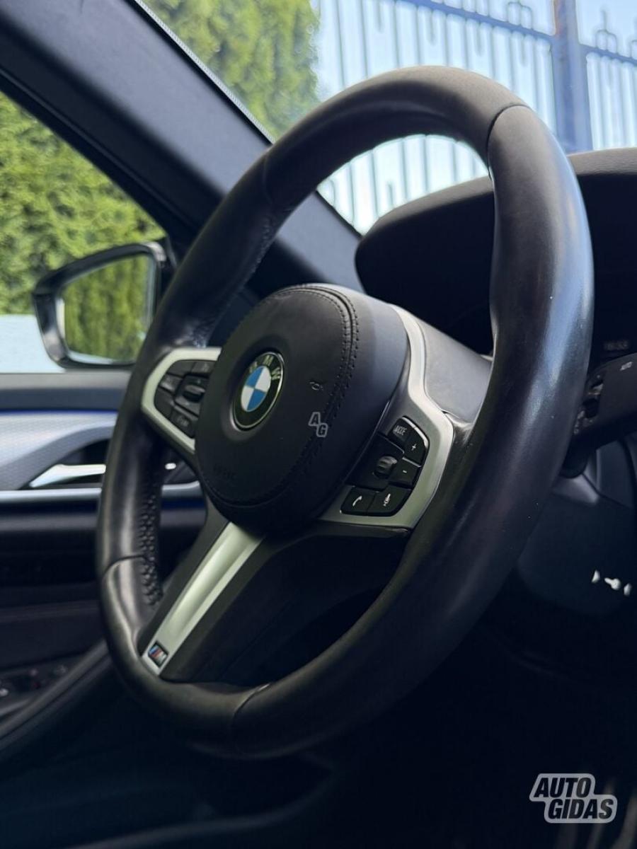 BMW 530 2017 in Vilnius, with an engine capacity of 2.00 L and mileage of 149 thousand km for 21900 €, photo 16 on AUTOMOTO.COM.LV