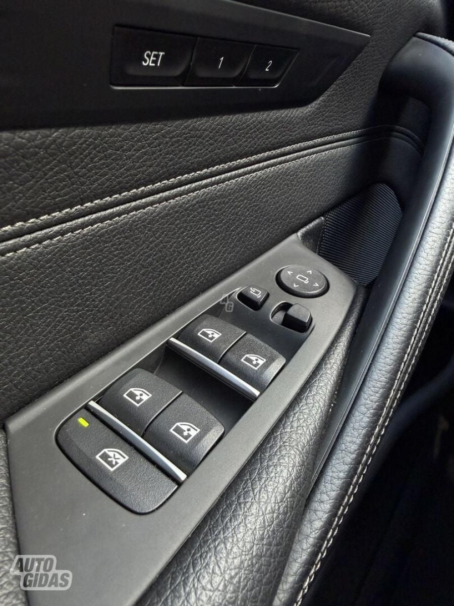 BMW 530 2017 in Vilnius, with an engine capacity of 2.00 L and mileage of 149 thousand km for 21900 €, photo 21 on AUTOMOTO.COM.LV