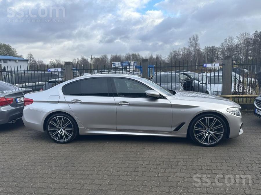 BMW 530 2018 in Riga, with an engine capacity of 3.00 L and mileage of 218 thousand km for 26620 €, photo 3 on AUTOMOTO.COM.LV