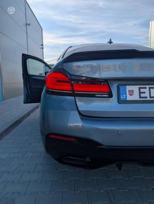 BMW 530 2019 in Kaunas, with an engine capacity of 2.00 L and mileage of 115 thousand km for 22000 €, photo 11 on AUTOMOTO.COM.LV