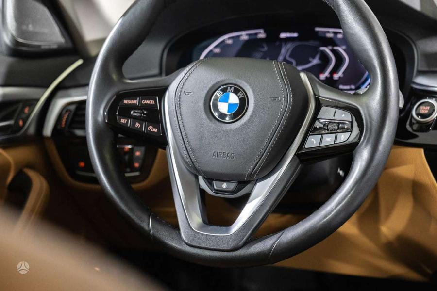 BMW 530 2020 Klaipėda, ar dzinēja tilpumu 2.00 L un nobraukumu 25 tūkst. km par 36641 €, foto 15 vietnē AUTOMOTO.COM.LV