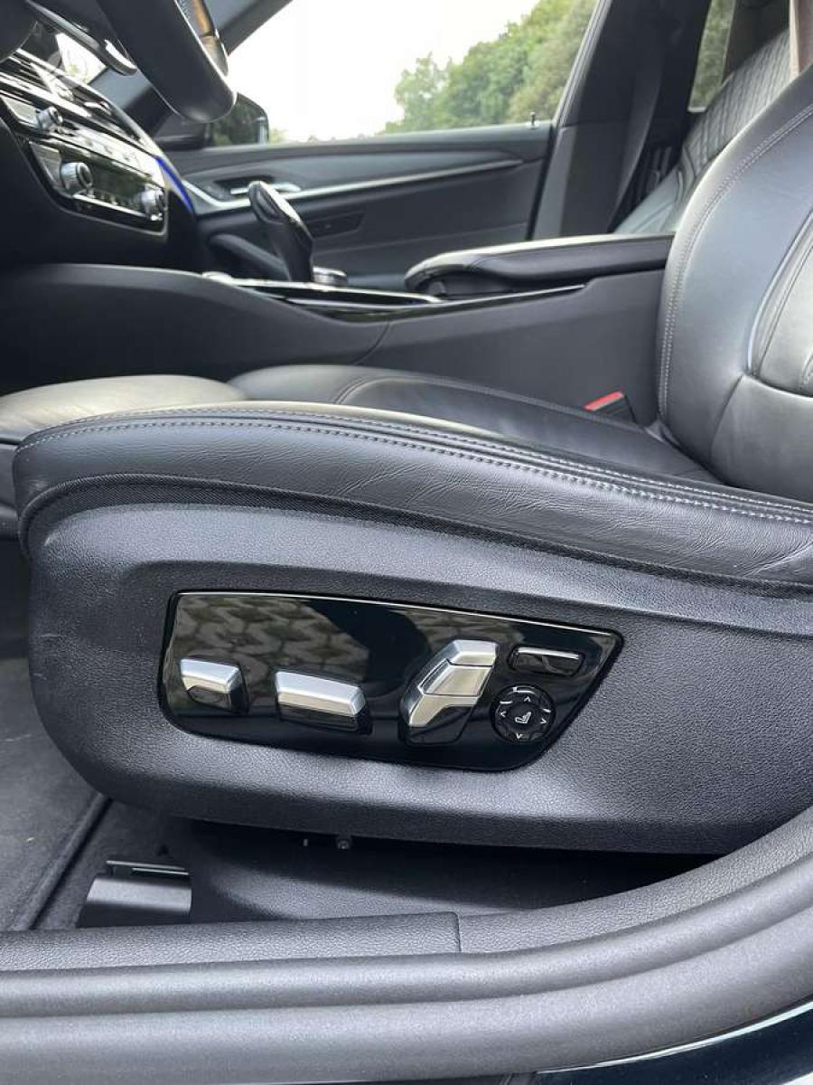 BMW 530 2022 Viļņa, ar dzinēja tilpumu 2.00 L un nobraukumu 75 tūkst. km par 40890 €, foto 9 vietnē AUTOMOTO.COM.LV