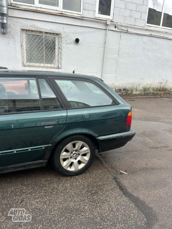 BMW 530 1995 in Vilnius, with an engine capacity of 3.00 L and mileage of 5 thousand km for 3550 €, photo 1 on AUTOMOTO.COM.LV