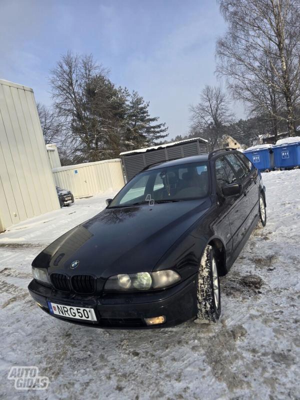 BMW 530 2000 Trakai, ar dzinēja tilpumu 2.90 L un nobraukumu 380 tūkst. km par 2300 €, foto 1 vietnē AUTOMOTO.COM.LV