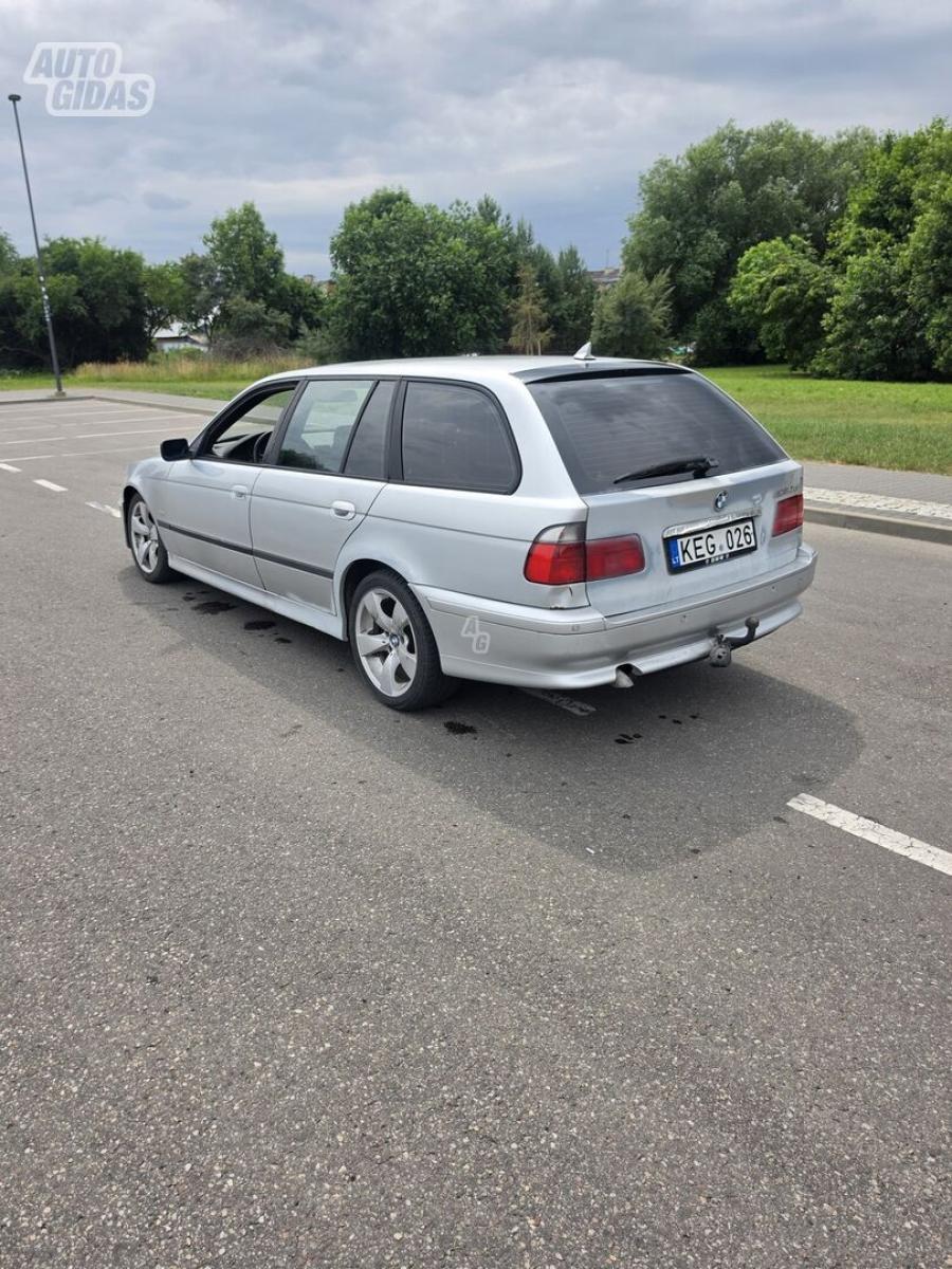 BMW 530 2000 in Panevezys, with an engine capacity of 3.00 L and mileage of 459 thousand km for 1000 €, photo 3 on AUTOMOTO.COM.LV