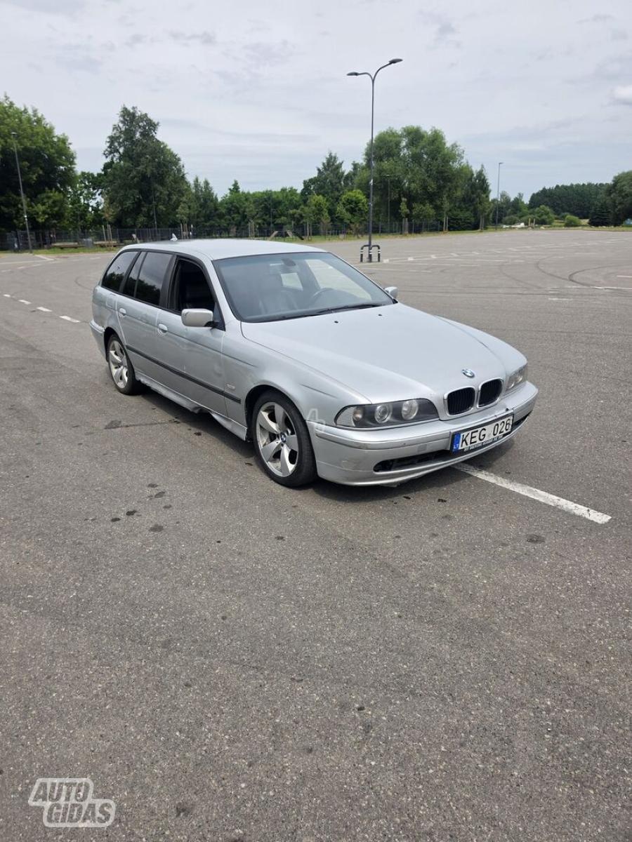 BMW 530 2000 in Panevezys, with an engine capacity of 3.00 L and mileage of 459 thousand km for 1000 €, photo 4 on AUTOMOTO.COM.LV