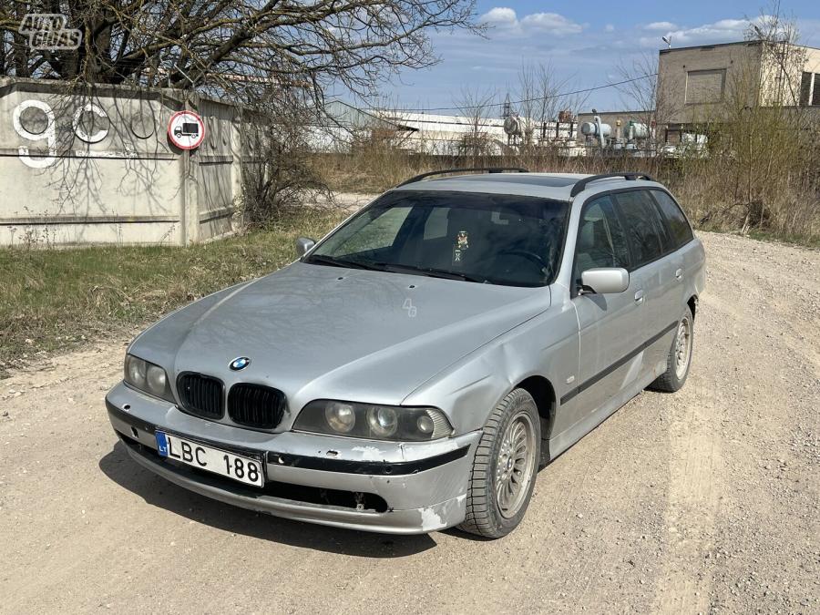 BMW 530 2001 Kauņa, ar dzinēja tilpumu 2.90 L un nobraukumu 391 tūkst. km par 650 €, foto 1 vietnē AUTOMOTO.COM.LV