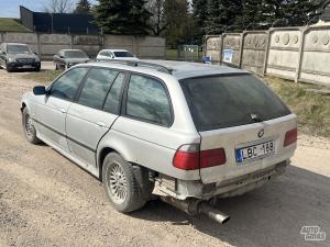 BMW 530 2001 Kauņa, ar dzinēja tilpumu 2.90 L un nobraukumu 391 tūkst. km par 650 €, foto 4 vietnē AUTOMOTO.COM.LV