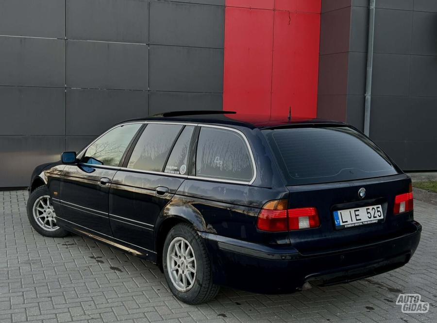BMW 530 2001 in Vilnius, with an engine capacity of 2.90 L and mileage of 448 thousand km for 1700 €, photo 6 on AUTOMOTO.COM.LV