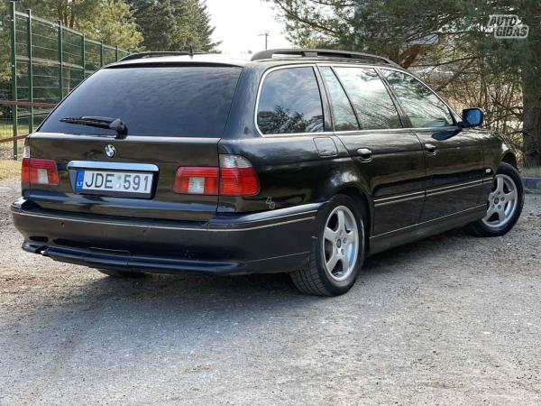 BMW 530 2002 in Siauliai, with an engine capacity of 3.00 L and mileage of 320 thousand km for 1500 €, photo 3 on AUTOMOTO.COM.LV