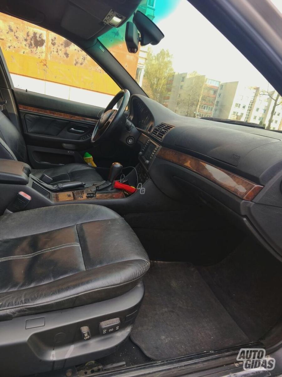 БМВ 530 2002 в Клайпеда, объемом двигателя 3.00 л и пробегом 323 тыс. км за 1460 €, фото 8 на AUTOMOTO.COM.LV