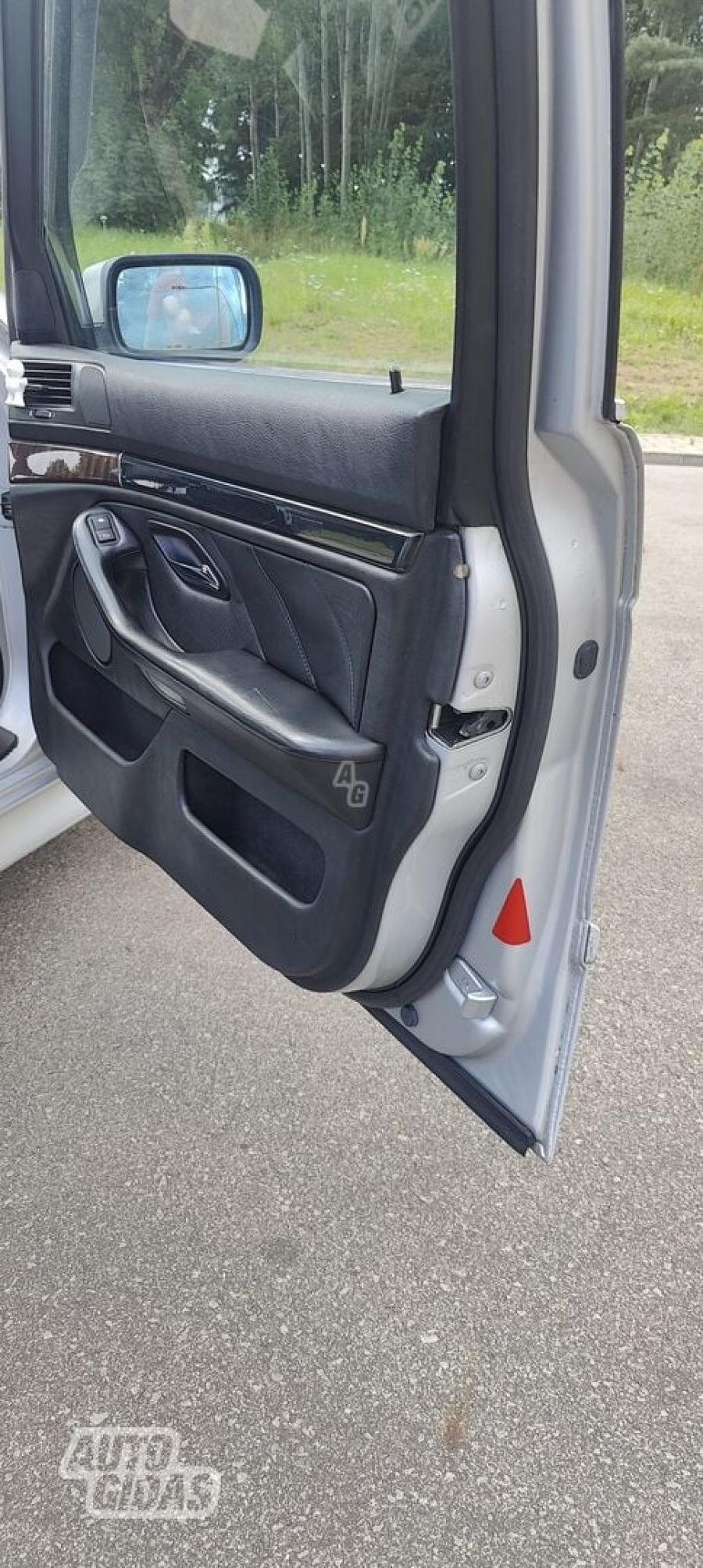 BMW 530 2002 in Kaunas, with an engine capacity of 3.00 L and mileage of 327 thousand km for 2500 €, photo 9 on AUTOMOTO.COM.LV