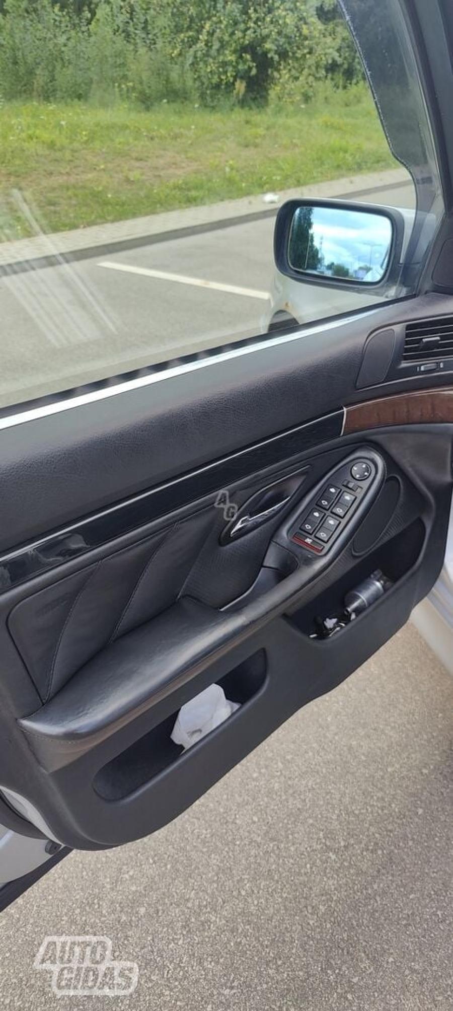 BMW 530 2002 in Kaunas, with an engine capacity of 3.00 L and mileage of 327 thousand km for 2500 €, photo 11 on AUTOMOTO.COM.LV