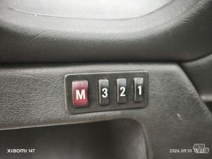 BMW 530 2002 in Klaipeda, with an engine capacity of 3.00 L and mileage of 446 thousand km for 1980 €, photo 15 on AUTOMOTO.COM.LV