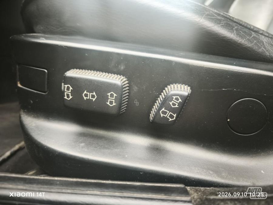 BMW 530 2002 in Klaipeda, with an engine capacity of 3.00 L and mileage of 446 thousand km for 1980 €, photo 16 on AUTOMOTO.COM.LV