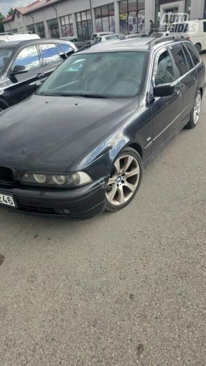 BMW 530 2002 in Panevezys, with an engine capacity of 3.00 L and mileage of 339 thousand km for 1000 €, photo  on AUTOMOTO.COM.LV
