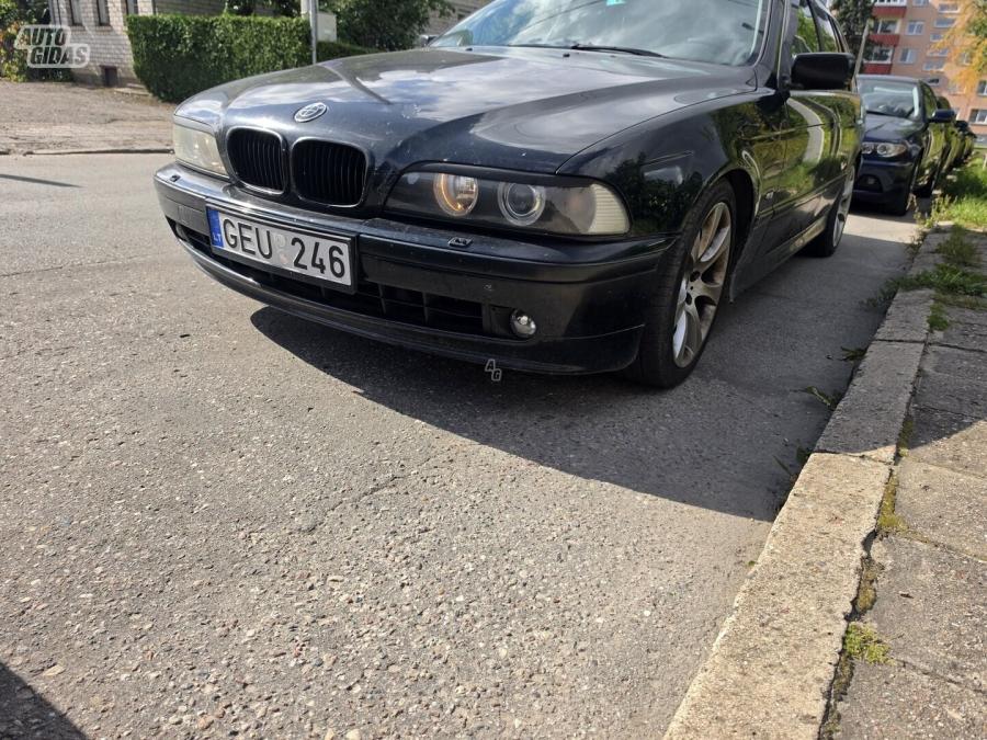 BMW 530 2002 Panevēža, ar dzinēja tilpumu 3.00 L un nobraukumu 339 tūkst. km par 1000 €, foto 4 vietnē AUTOMOTO.COM.LV