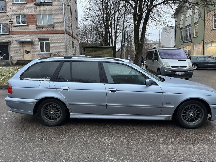 BMW 530 2003 in Rezekne, with an engine capacity of 3.00 L and mileage of 350 thousand km for 1300 €, photo 2 on AUTOMOTO.COM.LV