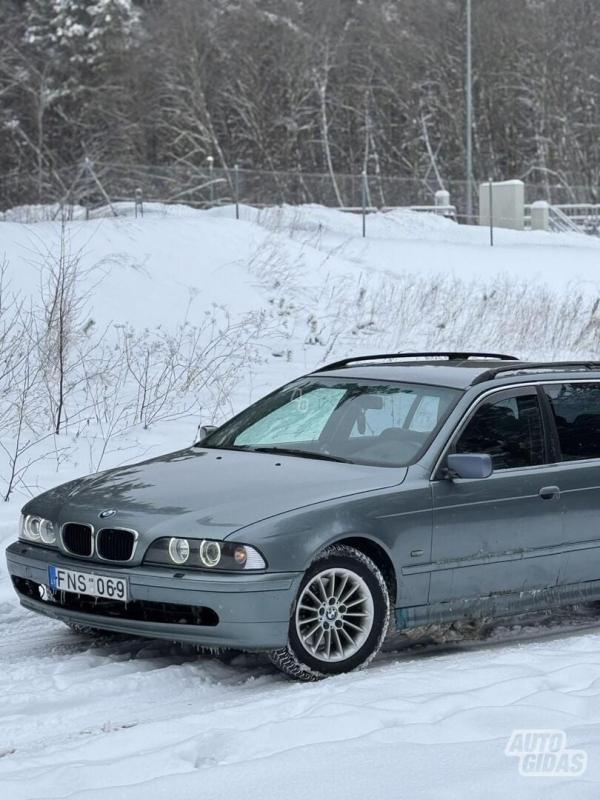 BMW 530 2003 in Ariogala, with an engine capacity of 3.00 L and mileage of 463 thousand km for 1500 €, photo 5 on AUTOMOTO.COM.LV