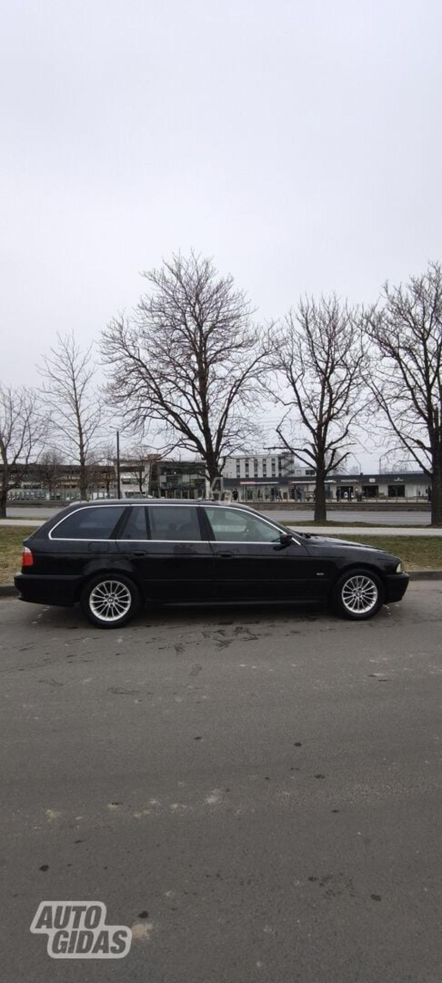 BMW 530 2003 Viļņa, ar dzinēja tilpumu 3.00 L un nobraukumu 398 tūkst. km par 1000 €, foto 2 vietnē AUTOMOTO.COM.LV