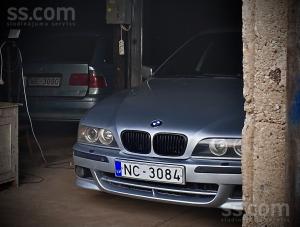 BMW 530 2003 in Valmiera, with an engine capacity of 3.00 L and mileage of 319 thousand km for 4500 €, photo 15 on AUTOMOTO.COM.LV