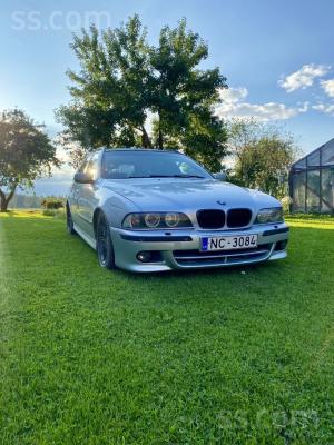 BMW 530 2003 in Valmiera, with an engine capacity of 3.00 L and mileage of 319 thousand km for 4500 €, photo 17 on AUTOMOTO.COM.LV